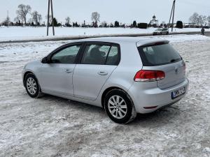 Pelēks Volkswagen Golf 2011 Tauragė, ar dzinēja tilpumu 1.60 L un nobraukumu 162 tūkst. km par 3580 €, foto 6 vietnē AUTOMOTO.COM.LV