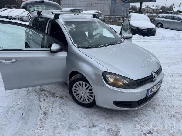 Grey Volkswagen Golf 2011 in Riga, with an engine capacity of 1.40 L and mileage of 302 thousand km for 2450 €, photo 1 on AUTOMOTO.COM.LV