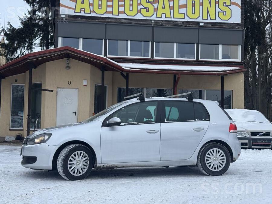 Grey Volkswagen Golf 2011 in Riga, with an engine capacity of 1.40 L and mileage of 302 thousand km for 2450 €, photo 2 on AUTOMOTO.COM.LV