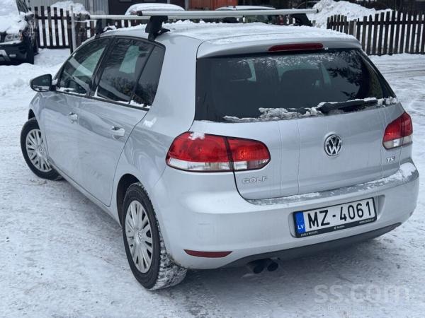 Grey Volkswagen Golf 2011 in Riga, with an engine capacity of 1.40 L and mileage of 302 thousand km for 2450 €, photo 3 on AUTOMOTO.COM.LV