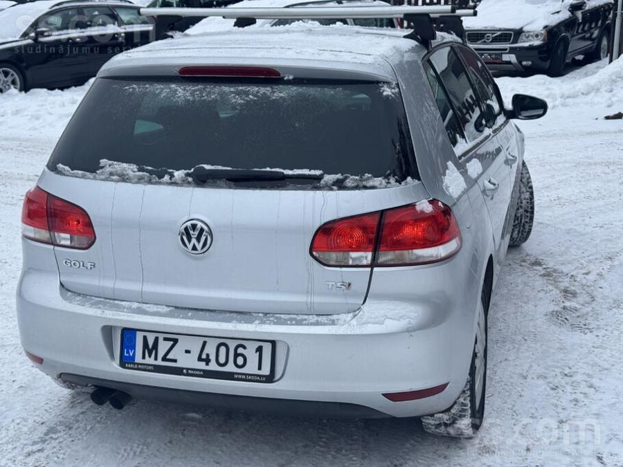 Grey Volkswagen Golf 2011 in Riga, with an engine capacity of 1.40 L and mileage of 302 thousand km for 2450 €, photo 4 on AUTOMOTO.COM.LV