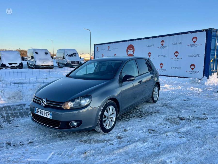 Pelēks Volkswagen Golf 2011 Tauragė, ar dzinēja tilpumu 1.60 L un nobraukumu 146 tūkst. km par 5950 €, foto 5 vietnē AUTOMOTO.COM.LV