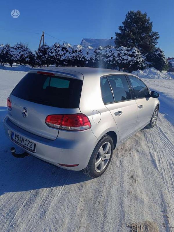 Pelēks Volkswagen Golf 2011 Biržai, ar dzinēja tilpumu 1.20 L un nobraukumu 185 tūkst. km par 3999 €, foto 2 vietnē AUTOMOTO.COM.LV