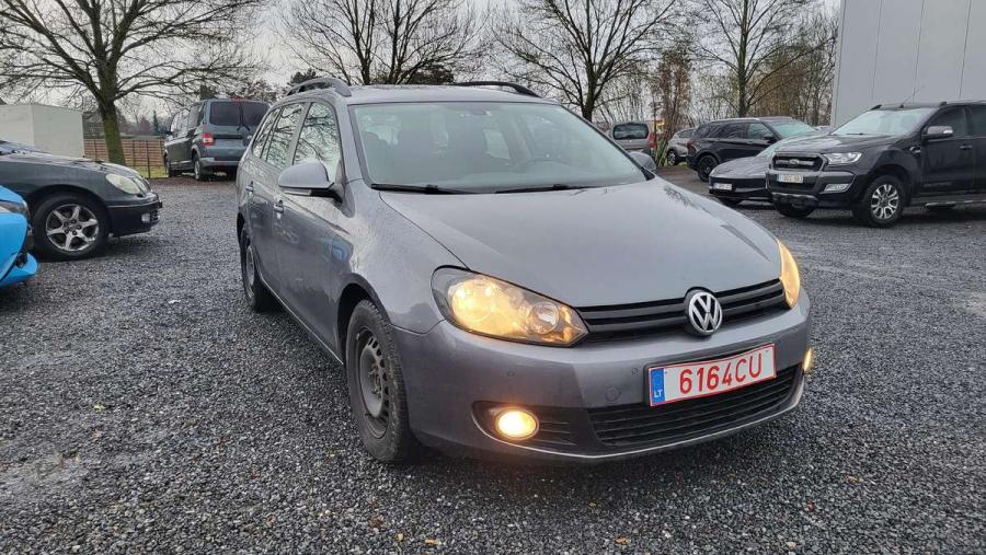 Grey Volkswagen Golf 2011 in Siauliai, with an engine capacity of 1.60 L and mileage of 159 thousand km for 4650 €, photo 32 on AUTOMOTO.COM.LV