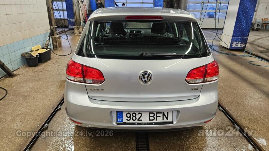 Grey Volkswagen Golf 2011 in Tallinn, with an engine capacity of 1.20 L and mileage of 262 thousand km for 3500 €, photo 3 on AUTOMOTO.COM.LV