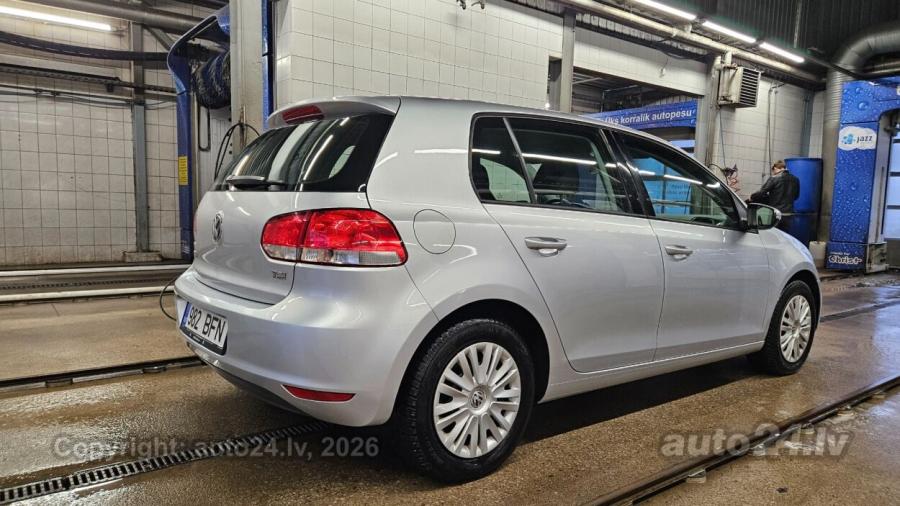 Grey Volkswagen Golf 2011 in Tallinn, with an engine capacity of 1.20 L and mileage of 262 thousand km for 3500 €, photo 4 on AUTOMOTO.COM.LV