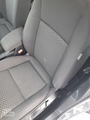 Grey Volkswagen Golf 2011 in Utena, with an engine capacity of 1.60 L and mileage of 220 thousand km for 4100 €, photo 6 on AUTOMOTO.COM.LV