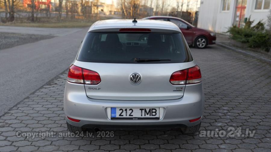 Pelēks Volkswagen Golf 2011 Tallina, ar dzinēja tilpumu 1.60 L un nobraukumu 243 tūkst. km par 4999 €, foto 6 vietnē AUTOMOTO.COM.LV