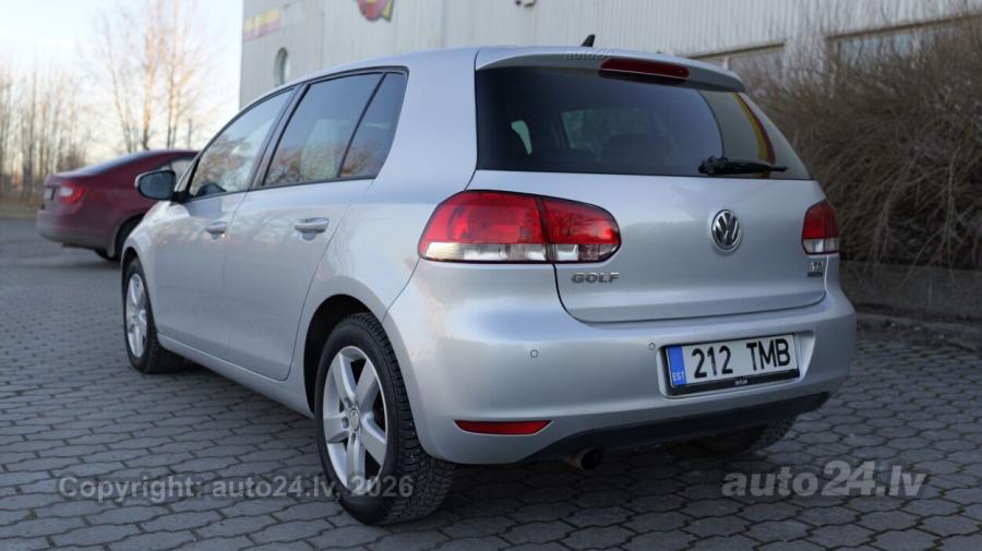 Pelēks Volkswagen Golf 2011 Tallina, ar dzinēja tilpumu 1.60 L un nobraukumu 243 tūkst. km par 4999 €, foto 7 vietnē AUTOMOTO.COM.LV