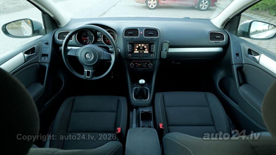 Pelēks Volkswagen Golf 2011 Tallina, ar dzinēja tilpumu 1.60 L un nobraukumu 243 tūkst. km par 4999 €, foto 14 vietnē AUTOMOTO.COM.LV