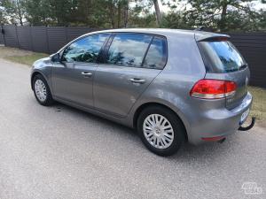 Grey Volkswagen Golf 2011 in Utena, with an engine capacity of 1.60 L and mileage of 220 thousand km for 4500 €, photo 16 on AUTOMOTO.COM.LV