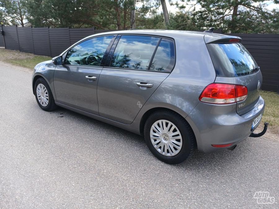 Grey Volkswagen Golf 2011 in Utena, with an engine capacity of 1.60 L and mileage of 220 thousand km for 4500 €, photo 16 on AUTOMOTO.COM.LV