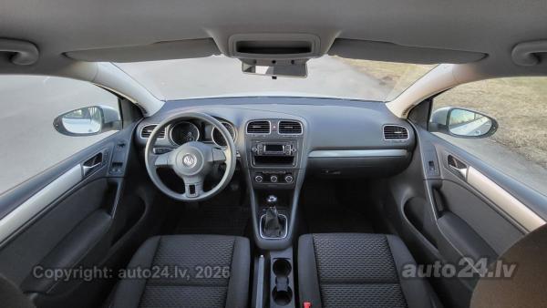 Pelēks Volkswagen Golf 2011 Tallina, ar dzinēja tilpumu 1.20 L un nobraukumu 107 tūkst. km par 4490 €, foto 9 vietnē AUTOMOTO.COM.LV