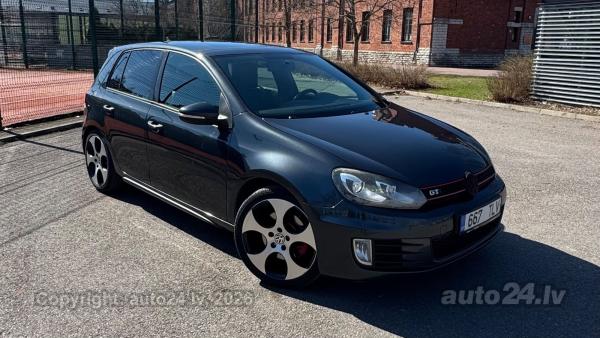 Pelēks Volkswagen Golf 2011 Tallina, ar dzinēja tilpumu 2.00 L un nobraukumu 211 tūkst. km par 8999 €, foto 1 vietnē AUTOMOTO.COM.LV