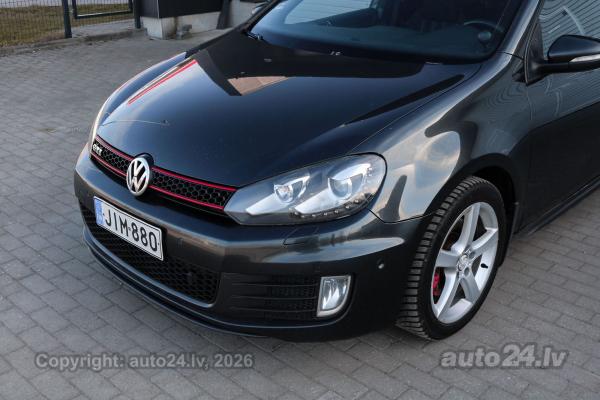 Pelēks Volkswagen Golf 2011 Tallina, ar dzinēja tilpumu 2.00 L un nobraukumu 301 tūkst. km par 6999 €, foto 4 vietnē AUTOMOTO.COM.LV