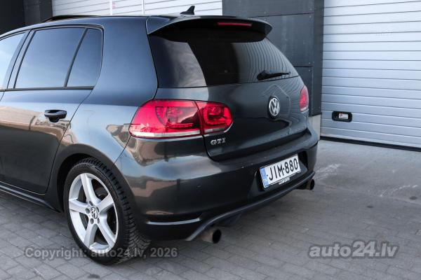 Pelēks Volkswagen Golf 2011 Tallina, ar dzinēja tilpumu 2.00 L un nobraukumu 301 tūkst. km par 6999 €, foto 10 vietnē AUTOMOTO.COM.LV