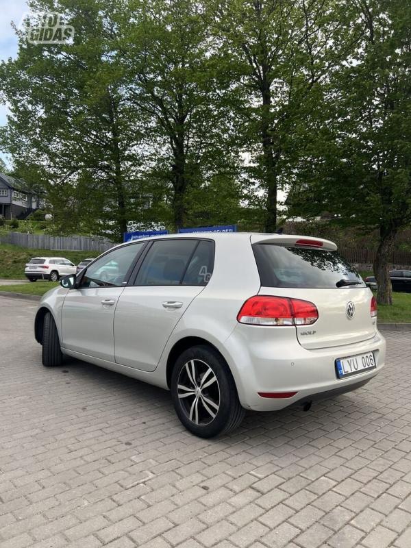 Grey Volkswagen Golf 2011 in Trakai, with an engine capacity of 1.60 L and mileage of 232 thousand km for 4300 €, photo 5 on AUTOMOTO.COM.LV