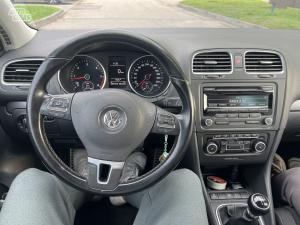 Grey Volkswagen Golf 2011 in Trakai, with an engine capacity of 1.60 L and mileage of 232 thousand km for 4300 €, photo 10 on AUTOMOTO.COM.LV