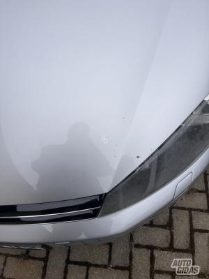 Grey Volkswagen Golf 2011 in Siauliai, with an engine capacity of 1.60 L and mileage of 256 thousand km for 3600 €, photo 16 on AUTOMOTO.COM.LV