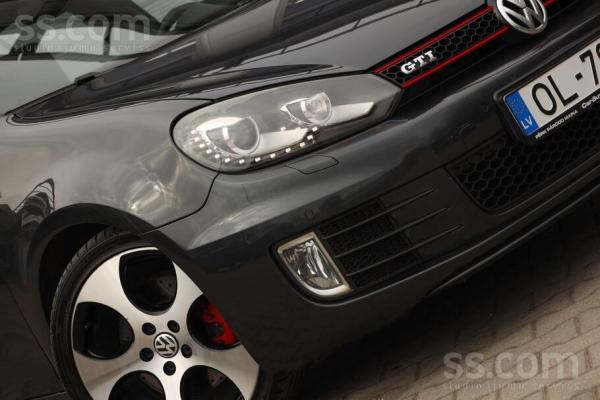 Pelēks Volkswagen Golf 2011 Rīga, ar dzinēja tilpumu 2.00 L un nobraukumu 0 tūkst. km par 7995 €, foto 4 vietnē AUTOMOTO.COM.LV