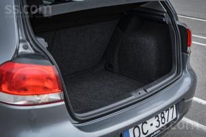 Grey Volkswagen Golf 2011 in Riga, with an engine capacity of 1.60 L and mileage of 0 thousand km for 5500 €, photo 8 on AUTOMOTO.COM.LV