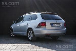 Pelēks Volkswagen Golf 2011 Rīga, ar dzinēja tilpumu 2.00 L un nobraukumu 333 tūkst. km par 4990 €, foto 5 vietnē AUTOMOTO.COM.LV