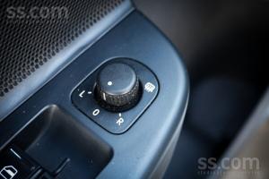 Pelēks Volkswagen Golf 2011 Rīga, ar dzinēja tilpumu 2.00 L un nobraukumu 333 tūkst. km par 4990 €, foto 17 vietnē AUTOMOTO.COM.LV