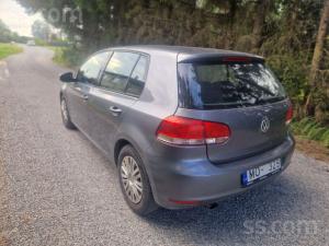 Grey Volkswagen Golf 2011 in Riga, with an engine capacity of 1.60 L and mileage of 229 thousand km for 2700 €, photo 4 on AUTOMOTO.COM.LV
