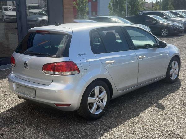 Pelēks Volkswagen Golf 2011 Kauņa, ar dzinēja tilpumu 1.60 L un nobraukumu 289 tūkst. km par 3350 €, foto 5 vietnē AUTOMOTO.COM.LV