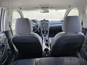 Pelēks Volkswagen Golf 2011 Rēzekne, ar dzinēja tilpumu 1.40 L un nobraukumu 332 tūkst. km par 2000 €, foto 7 vietnē AUTOMOTO.COM.LV