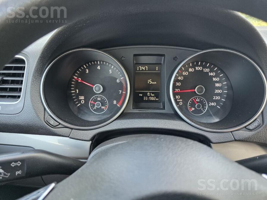 Pelēks Volkswagen Golf 2011 Rēzekne, ar dzinēja tilpumu 1.40 L un nobraukumu 332 tūkst. km par 2000 €, foto 11 vietnē AUTOMOTO.COM.LV