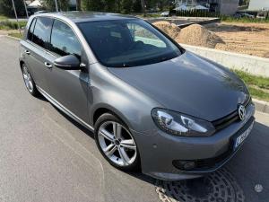 Pelēks Volkswagen Golf 2011 Viļņa, ar dzinēja tilpumu 1.60 L un nobraukumu 227 tūkst. km par 4900 €, foto  vietnē AUTOMOTO.COM.LV