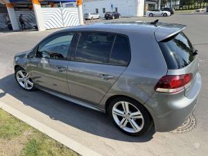 Pelēks Volkswagen Golf 2011 Viļņa, ar dzinēja tilpumu 1.60 L un nobraukumu 227 tūkst. km par 4900 €, foto 5 vietnē AUTOMOTO.COM.LV