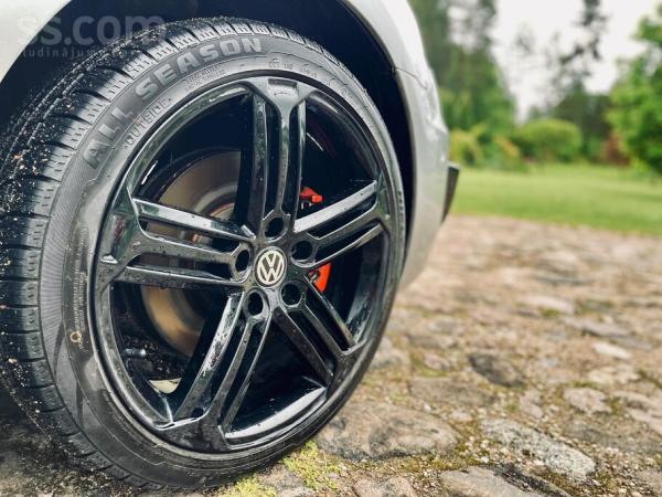 Grey Volkswagen Golf 2011 in Cesis, with an engine capacity of 2.00 L and mileage of 252 thousand km for 7500 €, photo 6 on AUTOMOTO.COM.LV