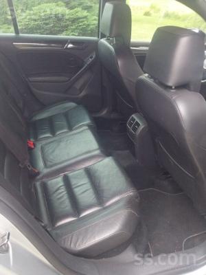 Pelēks Volkswagen Golf 2011 Cēsis, ar dzinēja tilpumu 2.00 L un nobraukumu 252 tūkst. km par 7500 €, foto 12 vietnē AUTOMOTO.COM.LV