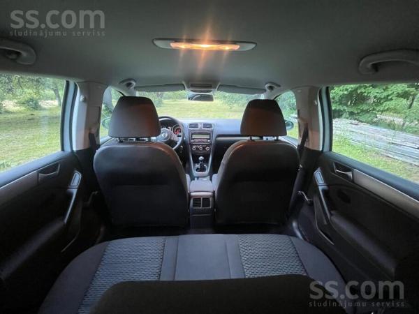Grey Volkswagen Golf 2011 in Limbazi, with an engine capacity of 1.40 L and mileage of 232 thousand km for 1200 €, photo 2 on AUTOMOTO.COM.LV
