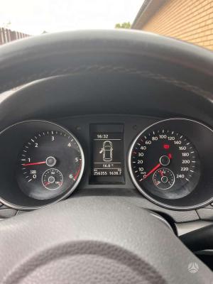 Pelēks Volkswagen Golf 2011 Šauļi, ar dzinēja tilpumu 1.60 L un nobraukumu 256 tūkst. km par 3300 €, foto 10 vietnē AUTOMOTO.COM.LV