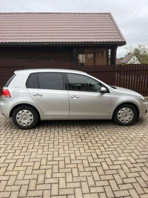 Pelēks Volkswagen Golf 2011 Šauļi, ar dzinēja tilpumu 1.60 L un nobraukumu 256 tūkst. km par 3300 €, foto 11 vietnē AUTOMOTO.COM.LV