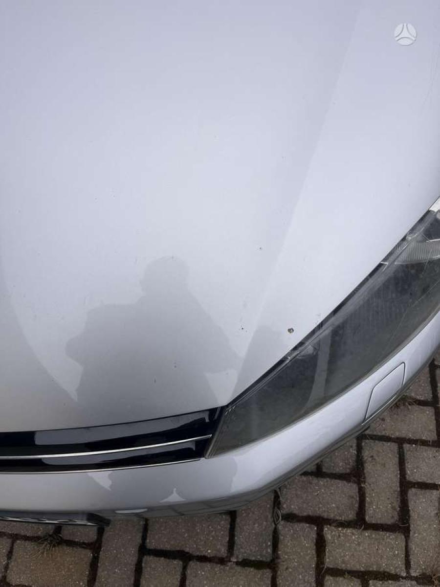 Pelēks Volkswagen Golf 2011 Šauļi, ar dzinēja tilpumu 1.60 L un nobraukumu 256 tūkst. km par 3300 €, foto 17 vietnē AUTOMOTO.COM.LV