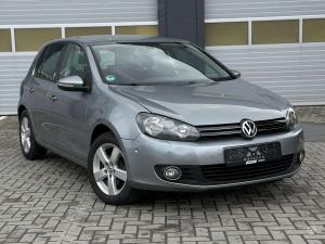 Grey Volkswagen Golf 2011 in Kretinga, with an engine capacity of 1.20 L and mileage of 225 thousand km for 4350 €, photo  on AUTOMOTO.COM.LV