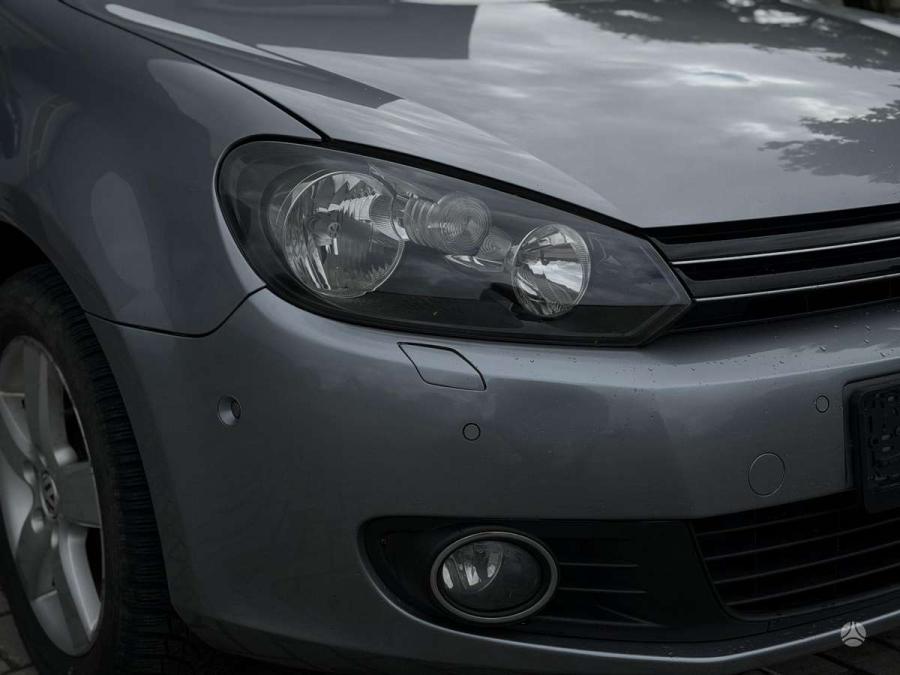 Grey Volkswagen Golf 2011 in Kretinga, with an engine capacity of 1.20 L and mileage of 225 thousand km for 4350 €, photo 6 on AUTOMOTO.COM.LV