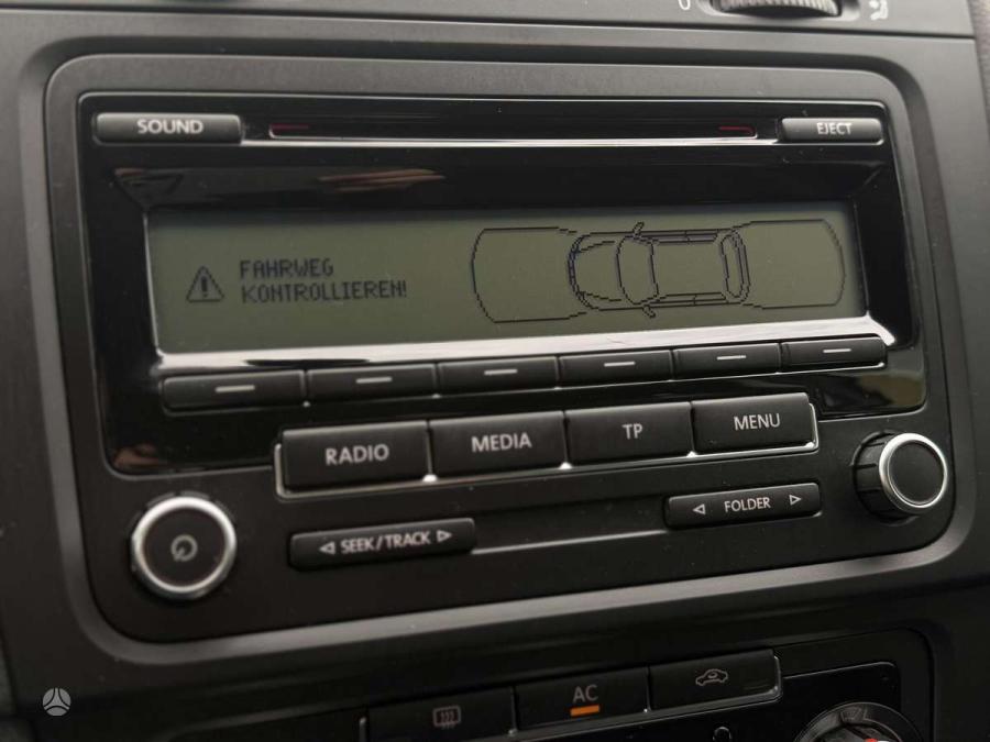Grey Volkswagen Golf 2011 in Kretinga, with an engine capacity of 1.20 L and mileage of 225 thousand km for 4350 €, photo 21 on AUTOMOTO.COM.LV