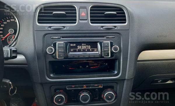 Grey Volkswagen Golf 2011 in Liepaja, with an engine capacity of 1.20 L and mileage of 208 thousand km for 3500 €, photo 1 on AUTOMOTO.COM.LV