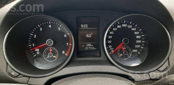 Grey Volkswagen Golf 2011 in Liepaja, with an engine capacity of 1.20 L and mileage of 208 thousand km for 3500 €, photo 5 on AUTOMOTO.COM.LV