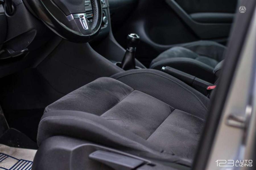 Pelēks Volkswagen Golf 2011 Kretinga, ar dzinēja tilpumu 2.00 L un nobraukumu 209 tūkst. km par 6350 €, foto 16 vietnē AUTOMOTO.COM.LV