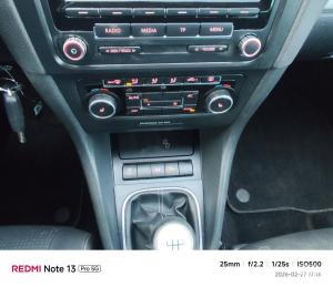 Grey Volkswagen Golf 2011 in Ramuciai, with an engine capacity of 1.60 L and mileage of 214 thousand km for 4350 €, photo 16 on AUTOMOTO.COM.LV