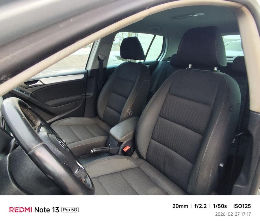 Grey Volkswagen Golf 2011 in Ramuciai, with an engine capacity of 1.60 L and mileage of 214 thousand km for 4350 €, photo 18 on AUTOMOTO.COM.LV