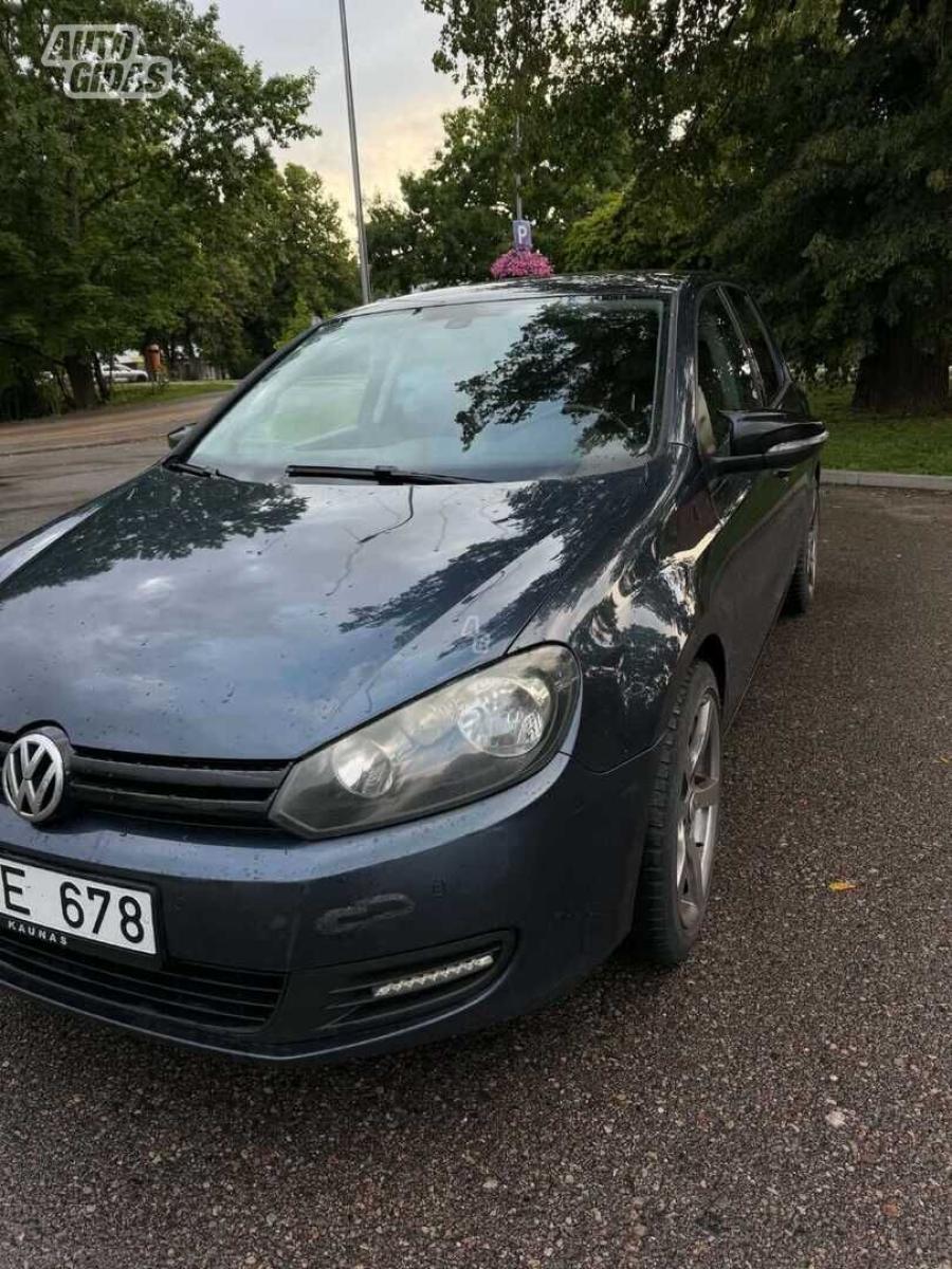 Pelēks Volkswagen Golf 2011 Kauņa, ar dzinēja tilpumu 1.60 L un nobraukumu 251 tūkst. km par 4500 €, foto 3 vietnē AUTOMOTO.COM.LV