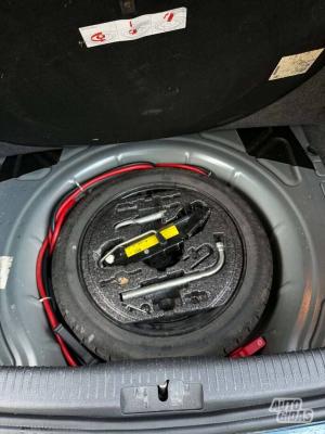 Pelēks Volkswagen Golf 2011 Kauņa, ar dzinēja tilpumu 1.60 L un nobraukumu 251 tūkst. km par 4500 €, foto 14 vietnē AUTOMOTO.COM.LV
