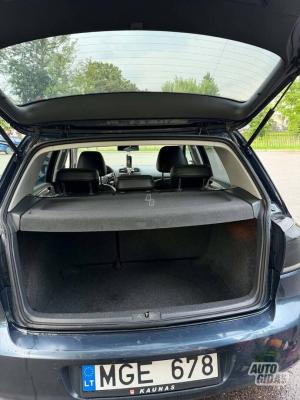 Pelēks Volkswagen Golf 2011 Kauņa, ar dzinēja tilpumu 1.60 L un nobraukumu 251 tūkst. km par 4500 €, foto 15 vietnē AUTOMOTO.COM.LV